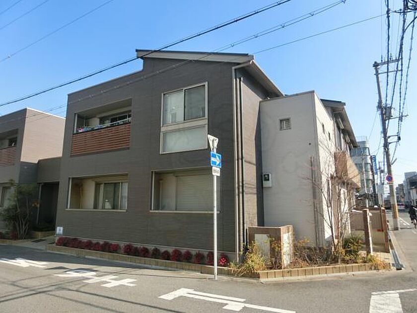 【ホームズ】でお部屋探し！ベルリード苅田 1階/105[2LDK/賃料9.7万円/66.24㎡]賃貸アパート住宅情報(物件番号:0100361-0122933、取扱い不動産会社:株式会社E ...