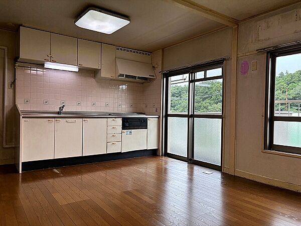 【ホームズ】あやめ台団地｜千葉市稲毛区、JR総武本線 稲毛駅 バス13分 柏台小学校下車 徒歩3分の中古公団（物件番号：0122536-0000858）