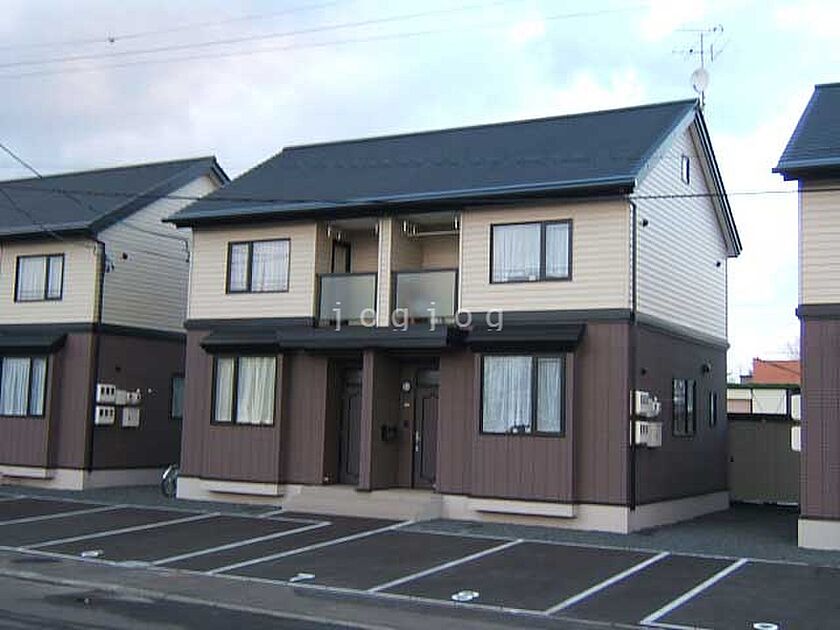 【ホームズ】でお部屋探し！セレーサ B棟 1[2LDK/賃料7.4万円/71.79㎡]賃貸テラスハウス住宅情報(物件番号:0123306-0104513、取扱い不動産会社:株式会社常口アトム 栄町店)