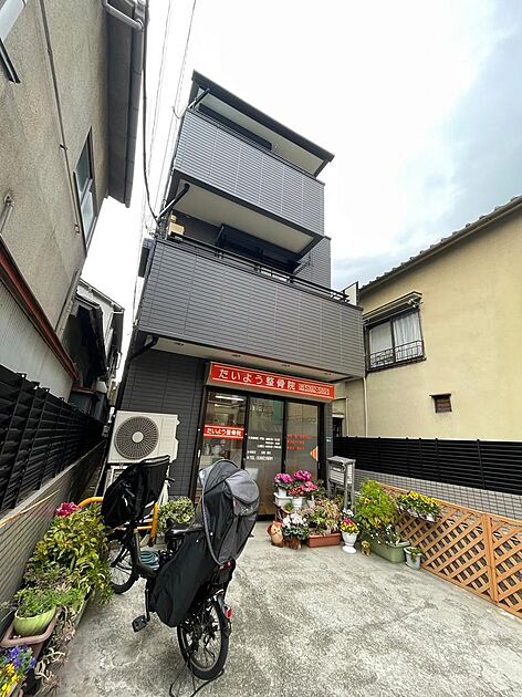 【ホームズ】でお部屋探し！板橋区坂下1丁目住宅 1[3SLDK/賃料21万円/127.15㎡]賃貸テラスハウス住宅情報(物件番号:0124051-0037082、取扱い不動産会社:有限会社板橋 ...