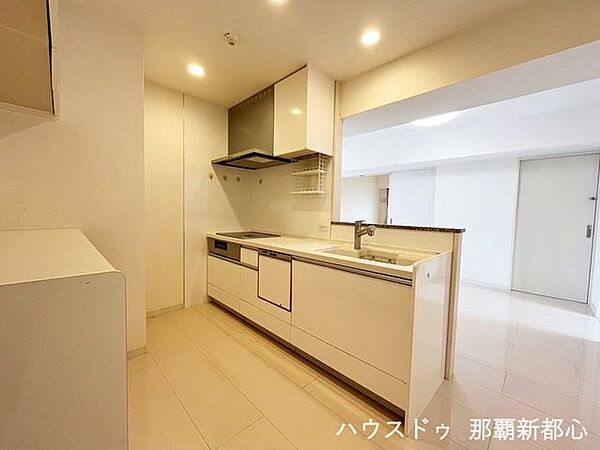 【ホームズ】ウィングシャトー浦添港川｜浦添市、-「バス停 港川 徒歩」下車 徒歩8分の中古マンション（物件番号：0127807-0003295）