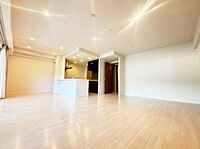 【ホームズ】シャリエ和歌山大学前ヴェリテ 11階 2SLDK｜和歌山市、南海線 和歌山大学前駅 徒歩2分の中古マンション（物件番号：0151491-0000527）