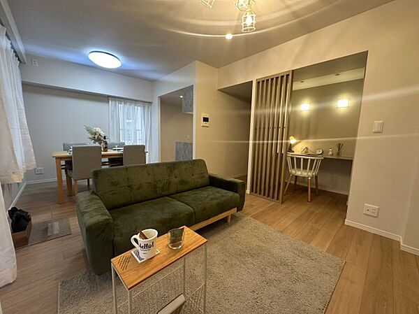 【ホームズ】クレッセントユーパリノスの丘パームヒルズ 805｜横浜市鶴見区、JR京浜東北・根岸線 鶴見駅 バス10分 獅子ヶ谷下車 徒歩1分の中古マンション（物件番号：0152177-0001890）