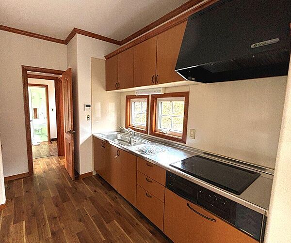 【ホームズ】中古一戸建て バス 佐山団地下車 徒歩5分 - 岡山市北区